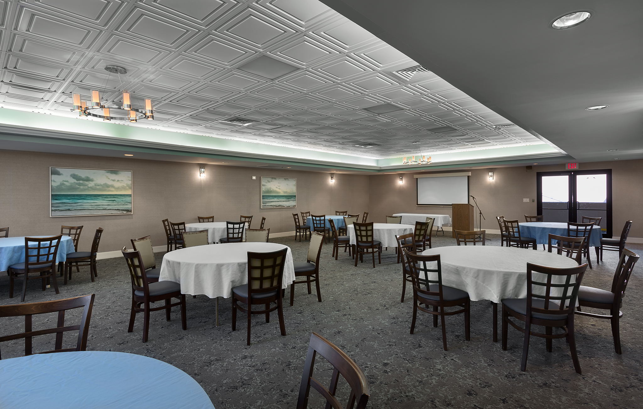 Welcome to Compass Cove Oceanfront Myrtle Beach Resort